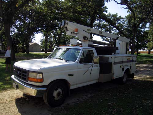 1997 Ford F-350XLT Utility Boom Truck For Sale - Online Auctions