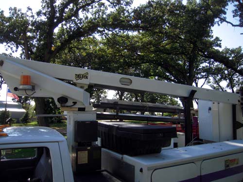 1997 Ford F-350XLT Utility Boom Truck For Sale - Online Auctions